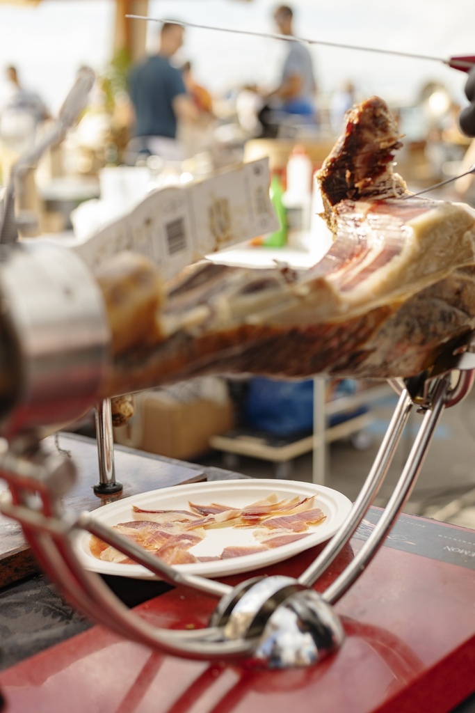 Izposoja stojala za pršut | MEMON Prosciutto e Vino CF